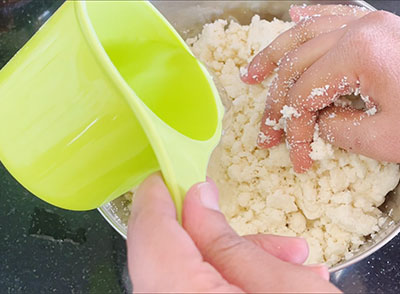 Rave poori recipe | How to make rava poori | Puri using sooji or semolina